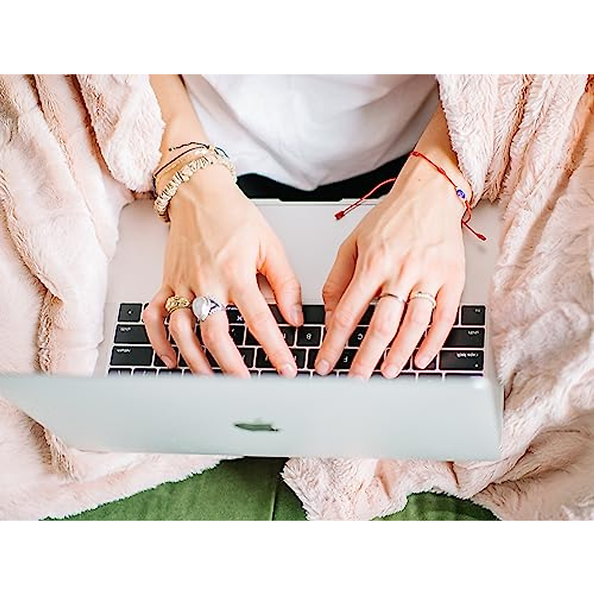 WOLF CREEK BLANKET Double Soft Luxurious Indulgent Faux Fur No Shed Throws - Softest Cozy & Lightweight Reversible thow Blankets for Chair, Sofa, or Bed, Women Teen Girls Gift (Pink 50x65)