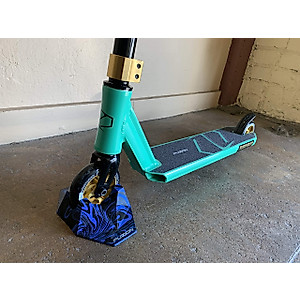 Fuzion Universal Pro Scooter Stand Fits Scooters with 95mm to 120mm Scooter Wheels