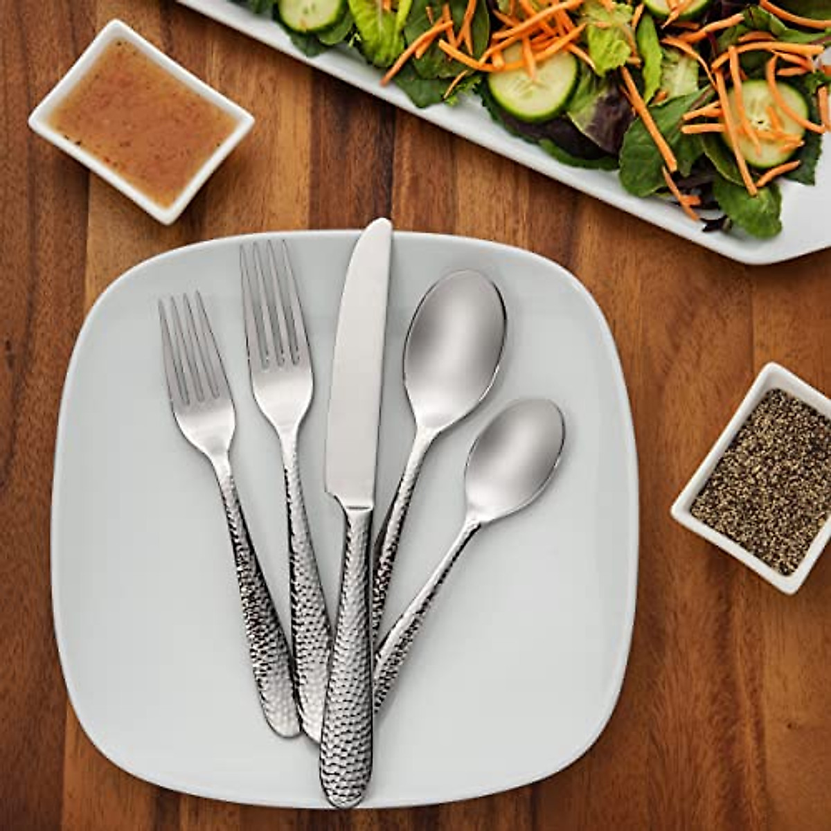 Hudson Essentials 40-Piece Bergamo Hammered 18/10 Mirror Stainless Steel Silverware Cutlery Set, Utensil Flatware Service for 8