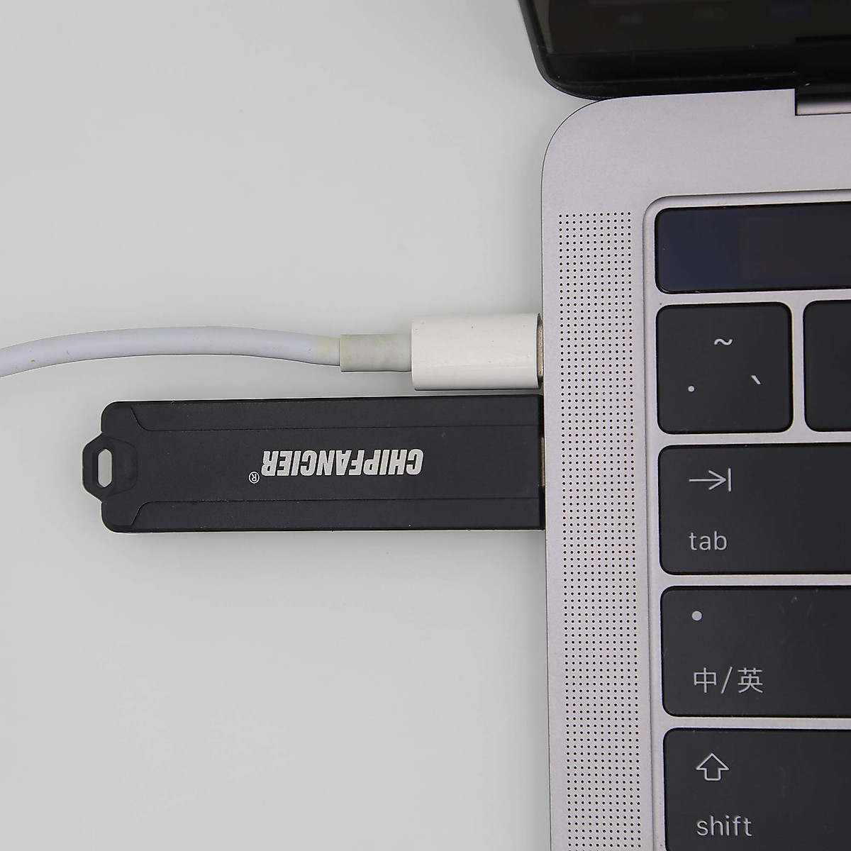 CHIPFANCIER Thunderbolt3 USB3.1 GEN2 Type-C Solid State SSD Windows to GO WTG USB Flash Drive MAC&PC (256GB)