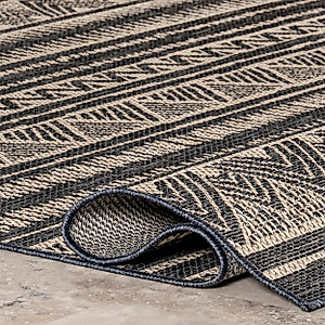 nuLOOM Maia Striped Tribal Indoor/Outdoor Area Rug, 8x10, Grey