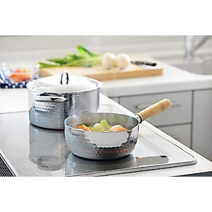 Japanese Stainless Steel Yukihira Saucepan, Made in Japan (1, 2.2 Quart)