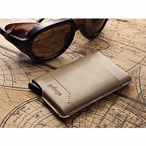 PULARYS GOBI Wallet - Made of Italian Leather - RFID Protection - 2 Pockets for Banknotes - Holds up to 6 Cards - For Men & Women - Minimalist Design - Caffe Latte Colour