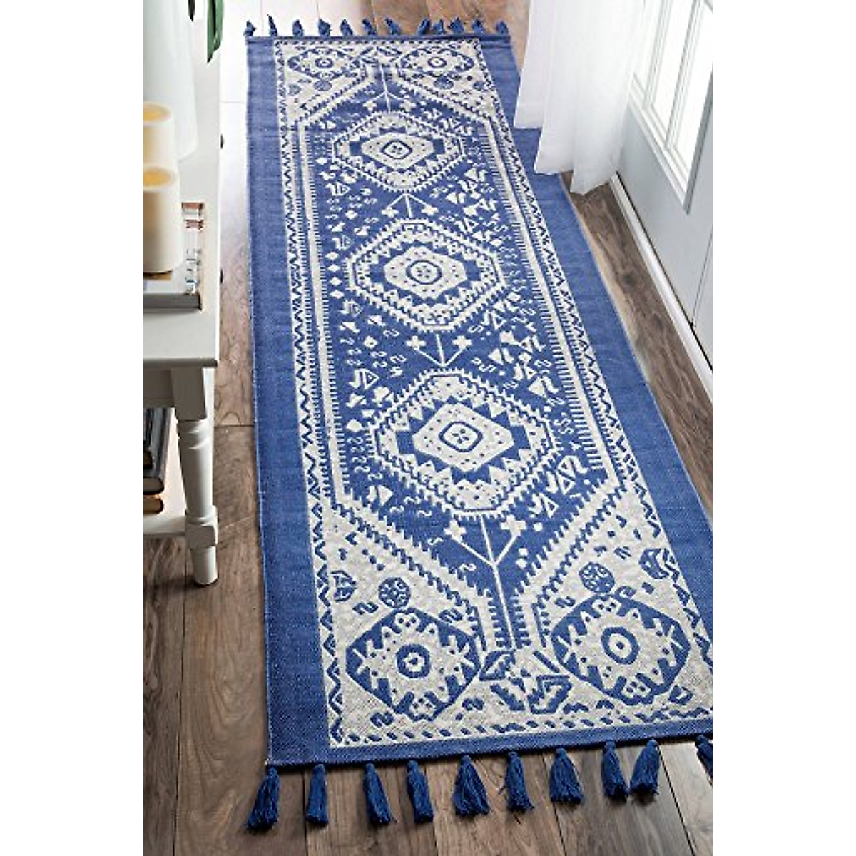 nuLOOM Noreen Kilim Tassel Runner Rug, 2' 6" x 8', Blue