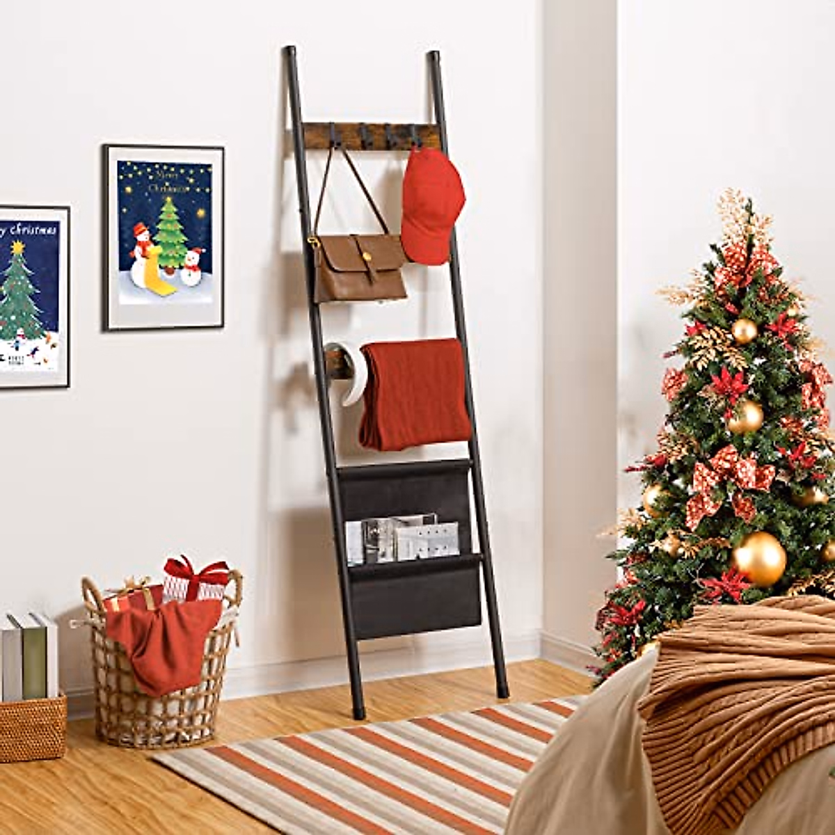 HOOBRO Blanket Ladder, 5 Tier Towel Rack, 17.3" L x 63" H, Wall-Leaning Blanket Rack, Decorative Ladder Holder with 4 Hooks and Pocket, Drying and Display Rack for Bathroom, Rustic Brown BF32CJ01