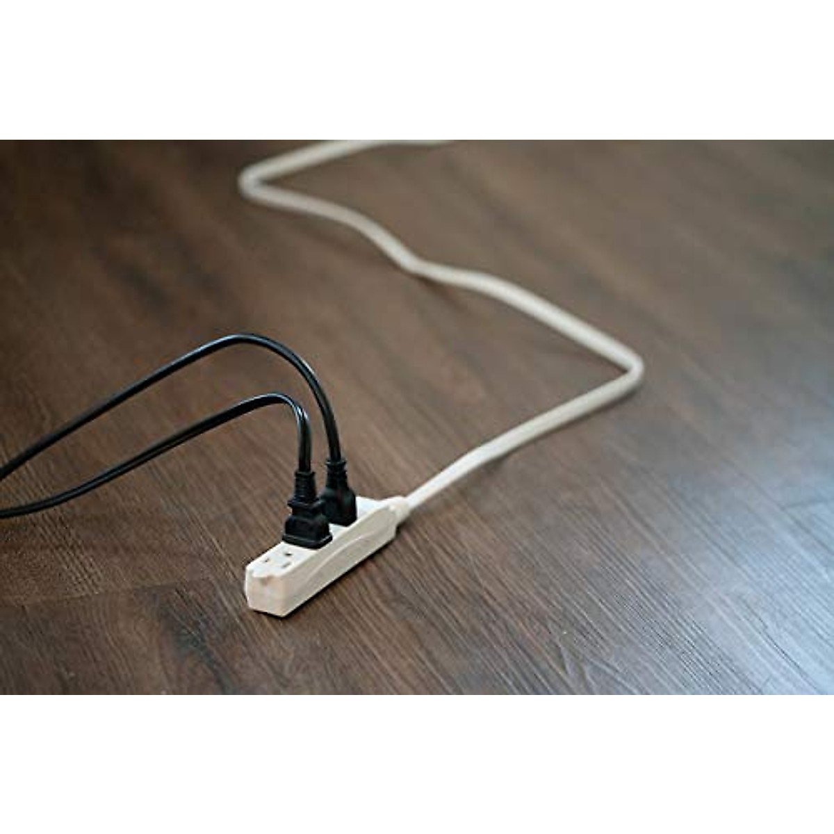 Woods SlimLine 2241 16/3 Flat Plug Indoor Extension Cord, 8-Foot, 3 Outlets, Right Angled Plug, Space Saving Design, UL Listed