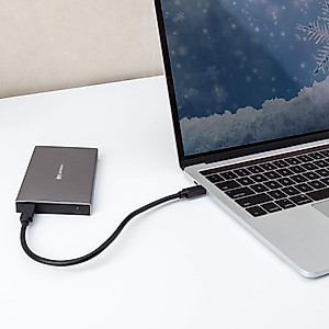 Cable Matters Premium Aluminum 10Gbps Gen 2 USB C Hard Drive Enclosure for 2.5" SSD/HDD with USB-C and USB-A Cables - Thunderbolt 4 / USB4 / Thunderbolt 3 Port Compatible with MacBook Pro, MacBook Air