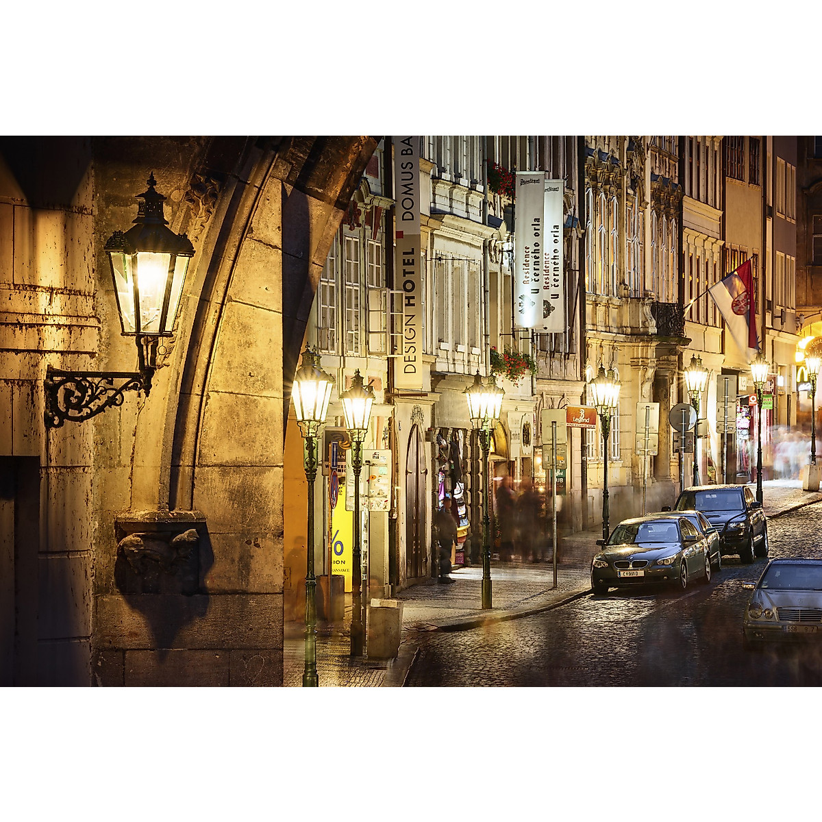 Tamron SP 70-200mm F2.8 Di VC USD Telephoto Zoom Lens for Canon (Model A009E) - International Version (No Warranty)