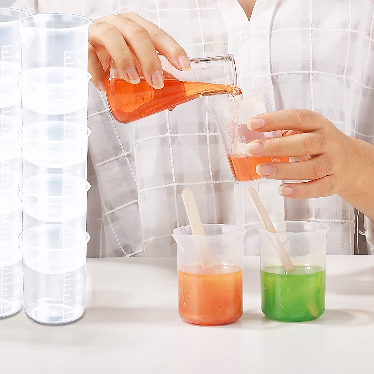 LEOBRO 50ml/1.7oz Epoxy Mixing Cups, 38PCS Graduated Epoxy Resin Cups, Resin Mixing Cups, Beaker, Pouring Cup, Plastic Measuring Cup for Resin, Epoxy, Acrylic Paint, with 40 PCS Wood Craft Sticks