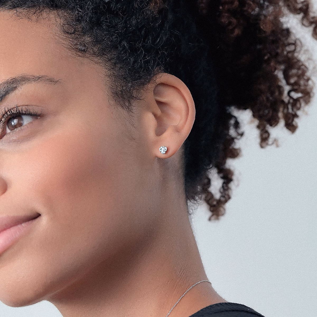 Gem Stone King 14K White Gold Sky Blue Aquamarine Stud Earrings For Women (0.76 Cttw, Gemstone Birthstone, Heart Shape 5MM)