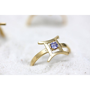 CaliRoseJewelry 10k Yellow Gold Gemini Zodiac Ring for Women with June Birthstone (Size 7)