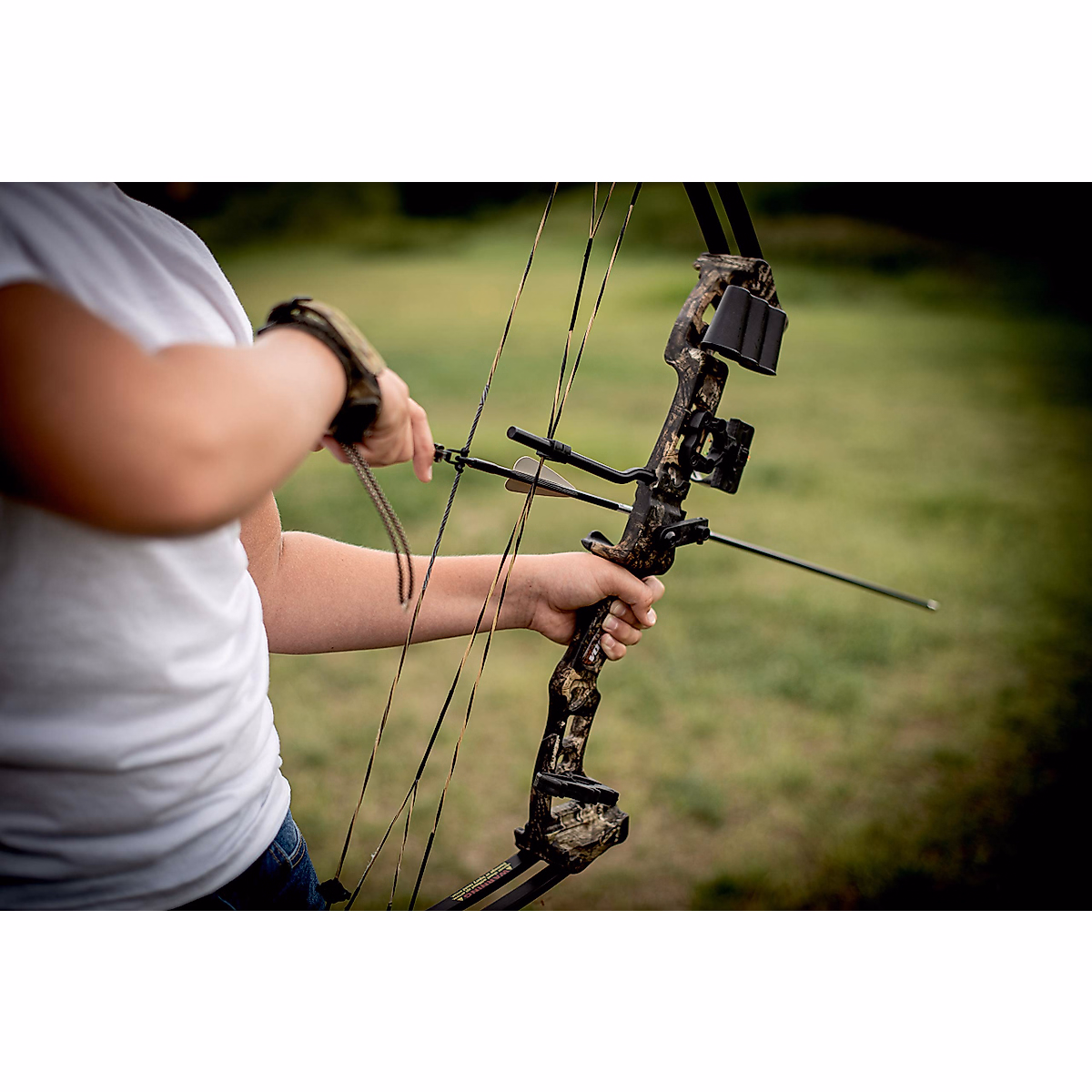 Barnett Vortex Compound Bow, Youth Bow for Teens,Attached Quiver, in Mossy Oak Break-Up Country