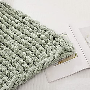 WESHIONGOO Chunky Knit Blanket Throw Knitted Throw Blankets for Couch Bed Fluffy Soft Blanket with Jumbo Chenille Yarn Thick 100% Handmade (Sage Green, 50"×60")