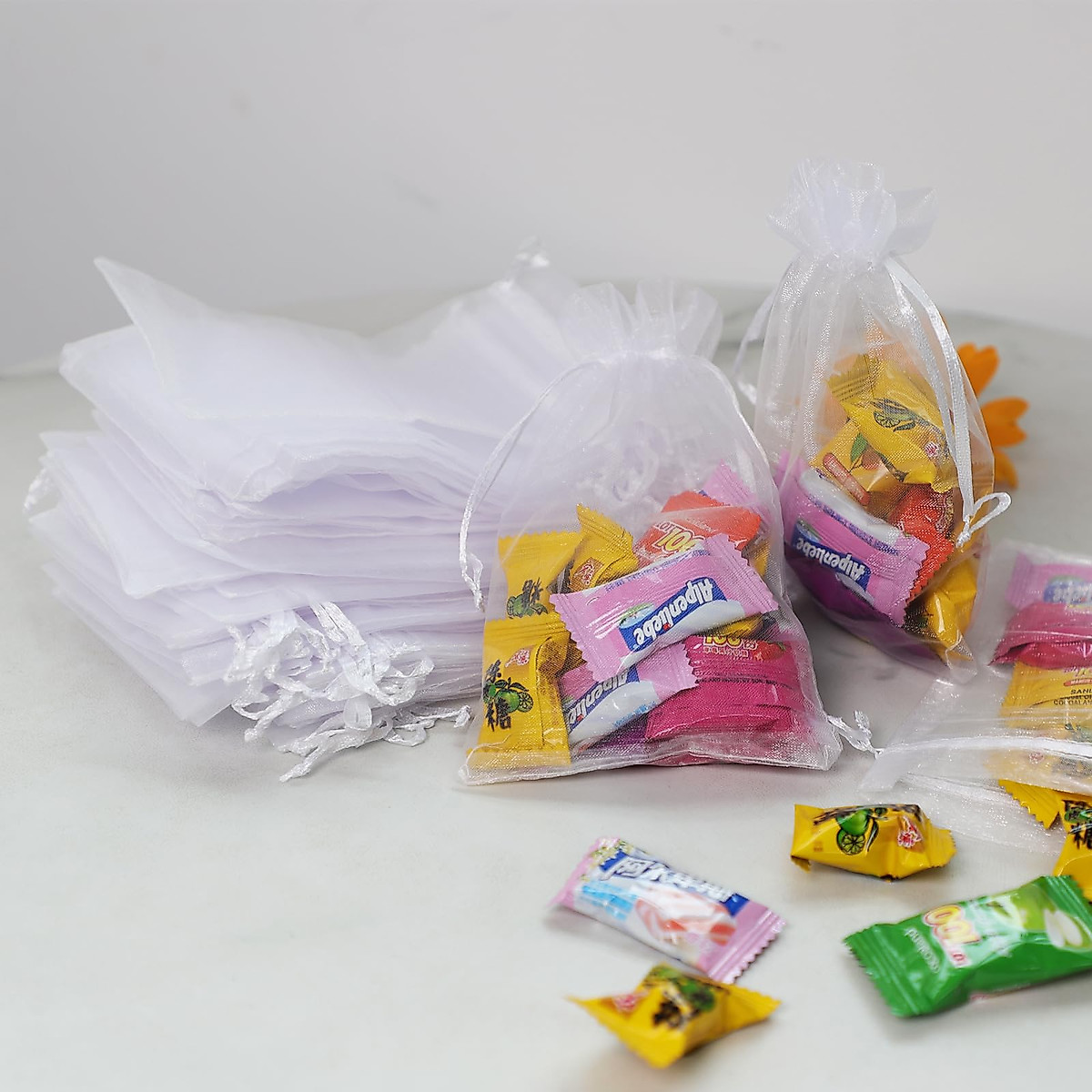 Stratalife 100PCS 5X7 inch White Organza Bags Drawstring Favor Pouches for Wedding Favor Jewelry Gift Bags (White 5x7)