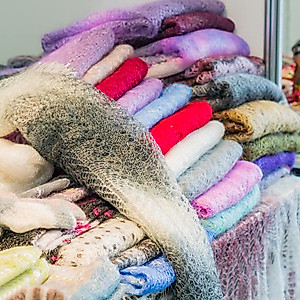 Soft Mohair Yarn Knitting Crocheting Wool Yarn Fuzzy Wool Fiber Lightweight Crochet Yarn for DIY Knitting Crafts Hats Sweater Scarf, 25g x 2 Balls