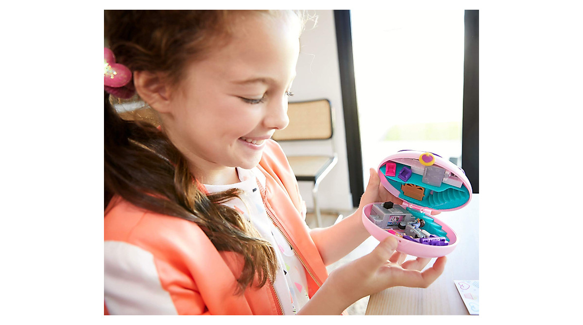 Polly Pocket Donut Pajama Party Playset - Fun Travel Toy