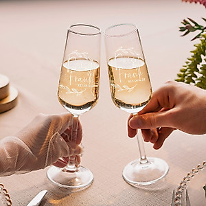 Be Burgundy Set of 2, Personalized Wedding Champagne Flutes, Floral, Toasting Glasses for Bride and Groom, Wedding Toast Glasses, Wedding Registry By Brides Name, Wedding Gift