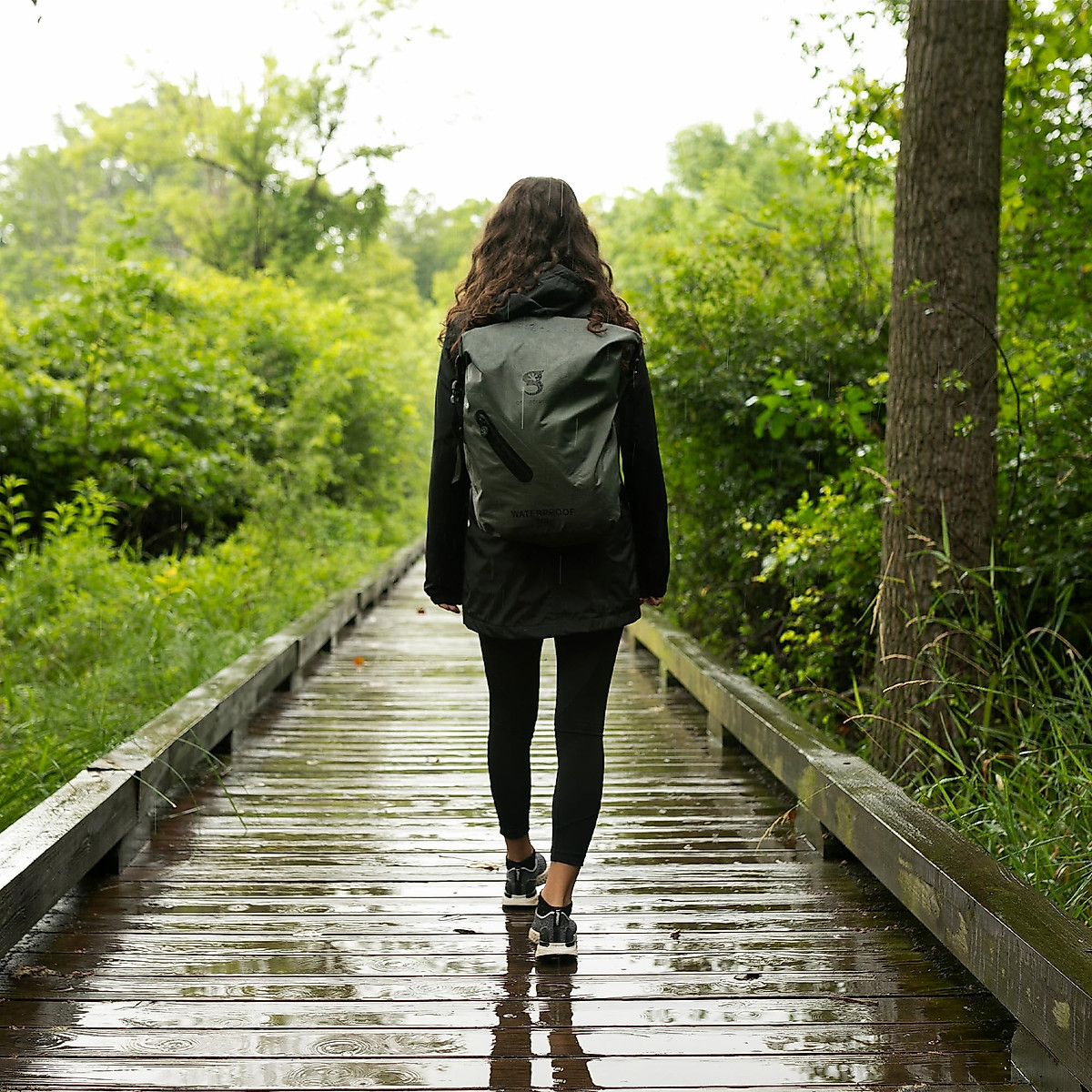 geckobrands Lightweight 30L Waterproof Backpack, Black/Grey - Watertight Backpack for Hiking and Light Water Activities