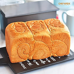 CHEFMADE Bread Loaf Pan with Lid, Nonstick 0.99Lb Dough Capacity Rectangle Flat Toast Box for Oven Baking