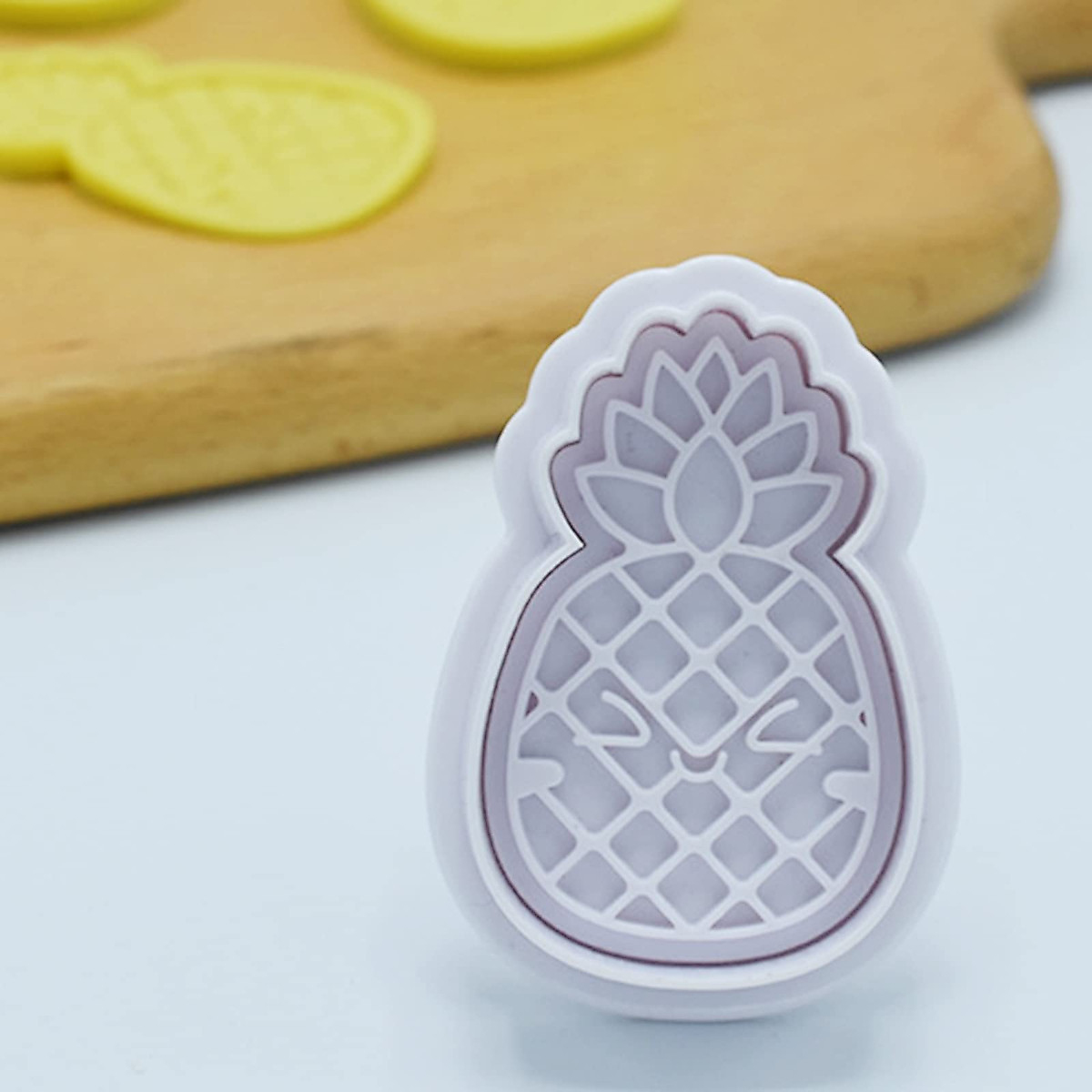 3D Pineapple Plastic Mould Fondant Chocolate Jelly Making Cake Tool Decoration Mold Oven Available DIY Art Cookie Stamp Molds For Baking Christmas