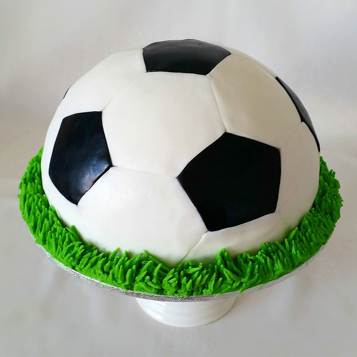 4Pcs Soccer Cookie Cutter Set Hexagon Cookie Cutter Plastic Soccer Cookie Cutters Shapes Football Biscuit Cutters for Baking Mould Cake Decorations