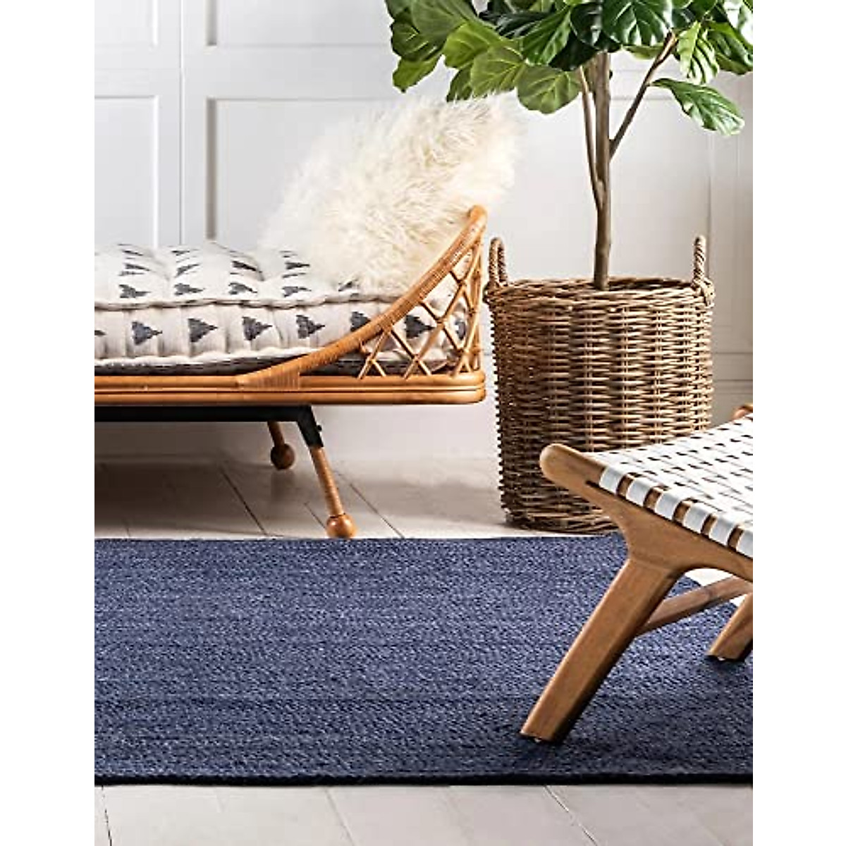 INDIGIFTHUB Rectangle Rug Hand Braided Area Rug Rustic Hipster Rug Eco Friendly Rug Large Turkish Rug for Living Indoor & Outdoor (Blue Dye) 4x6 Sq Feet