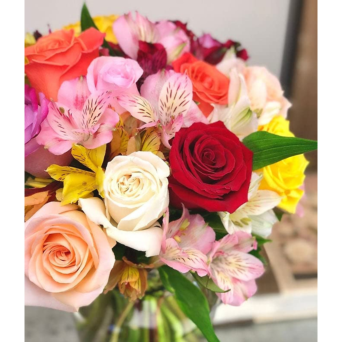 From You Flowers - Bright & Sunny Rose Bouquet with Glass Vase (Fresh Flower Bouquets) Birthday, Anniversary, Get Well, Sympathy, Congratulations, Thank You