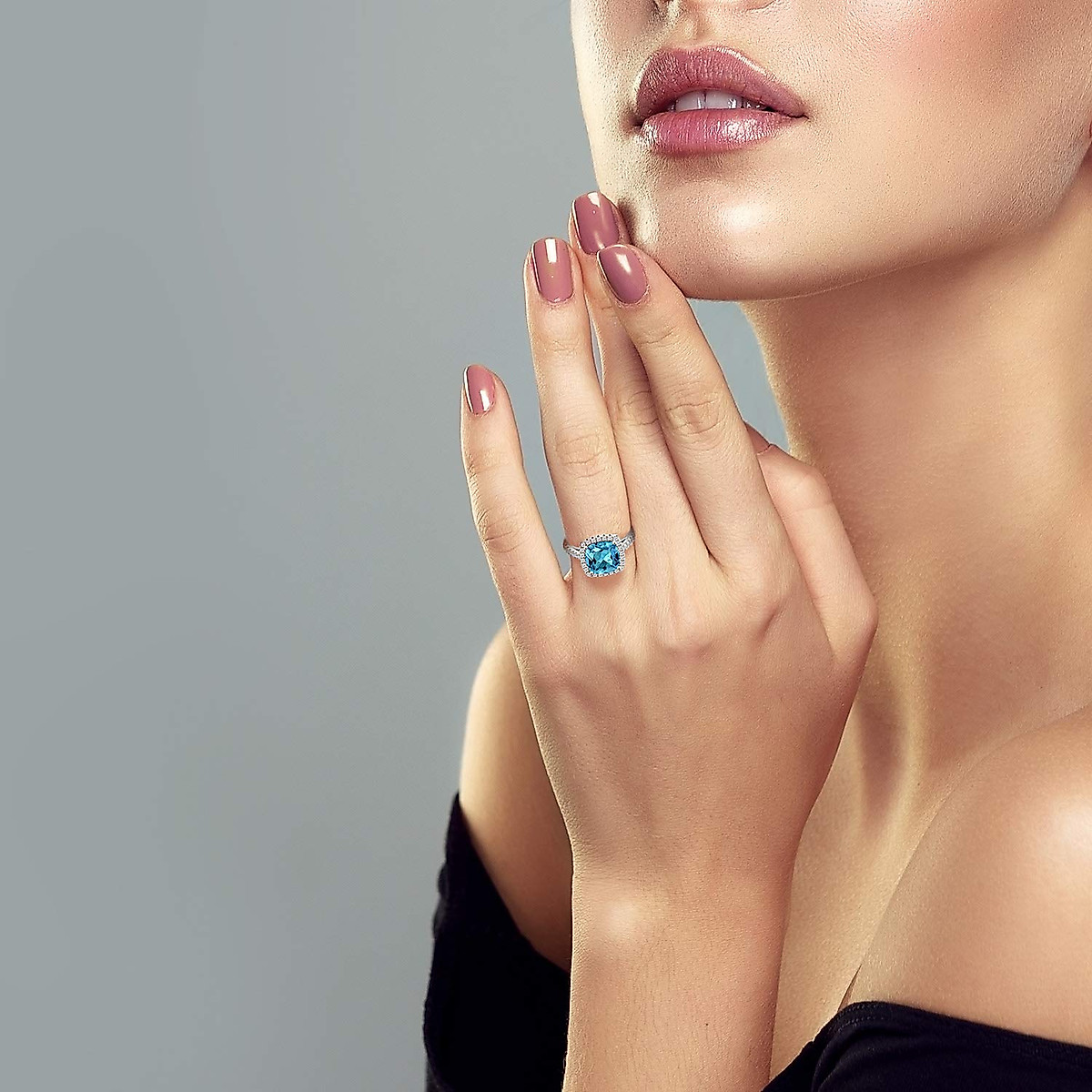 Gem Stone King 925 Sterling Silver Swiss Blue Topaz and White Created Sapphire Engagement Ring For Women (2.80 Cttw, Cushion Cut 8MM, Available in size 5, 6, 7, 8, 9)