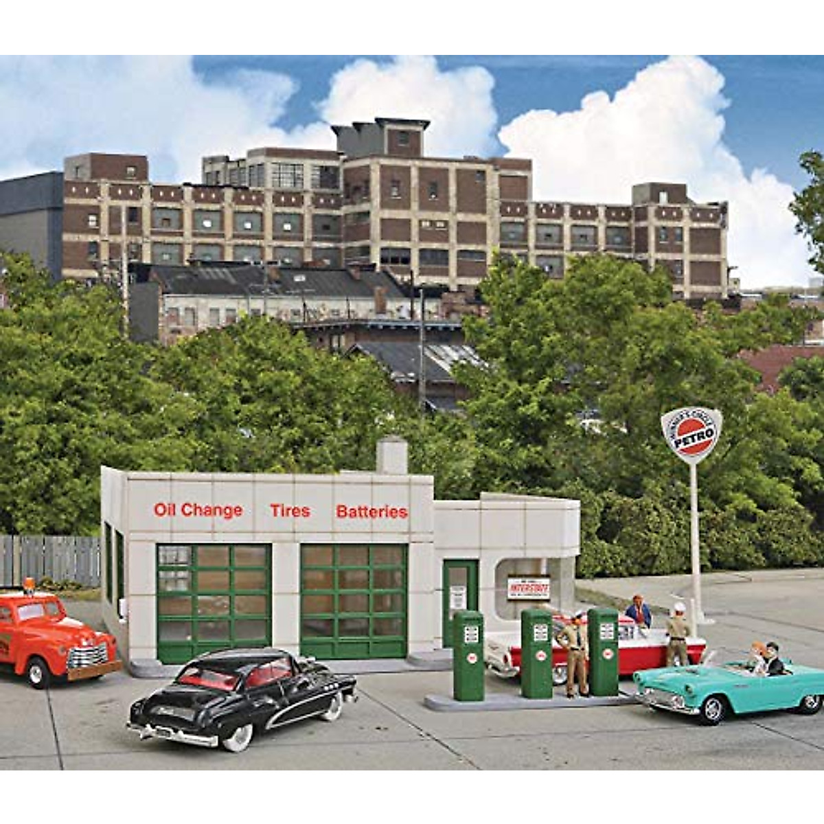 Walthers Cornerstone HO Scale Model Winner's Circle Petrol, (933-3479)