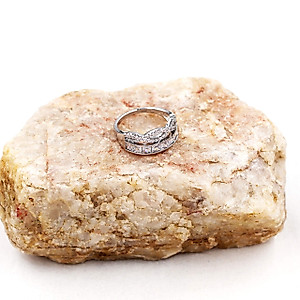 Uloveido Womens Emerald Cut Cubic Zirconia Channel Set Eternity Band Infinity Ring Platinum Plated Wedding Anniversary Jewelry Y937 (Platinum, 7)