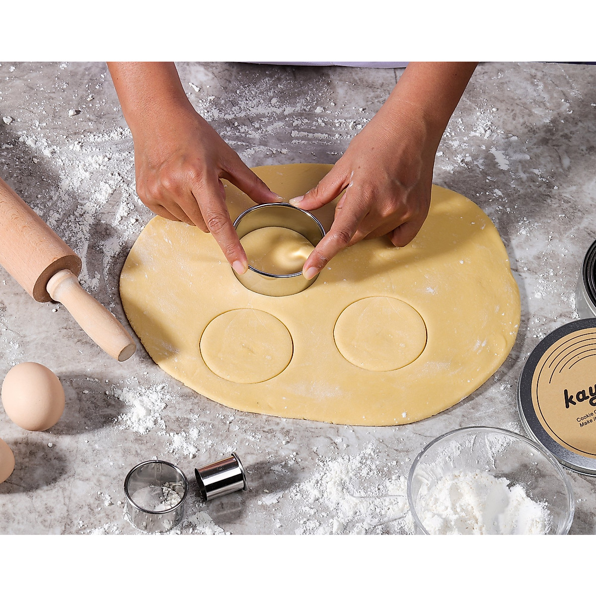 Kayaso Round Cutters in Graduated Sizes, Stainless Steel, 12 Pc Set (Plain Edge)