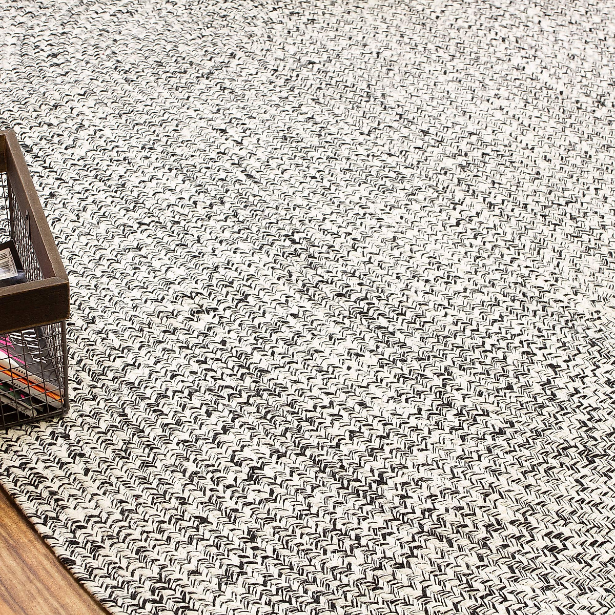 Super Area Rugs Farmhouse Braided Rug Cotton Kitchen Reversible Carpet, Black & White, 4' X 6' Oval