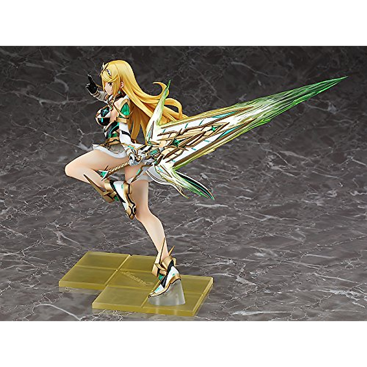Good Smile Xenoblade Chronicles 2: Mythra 1:7 Scale PVC Figure, Multicolor