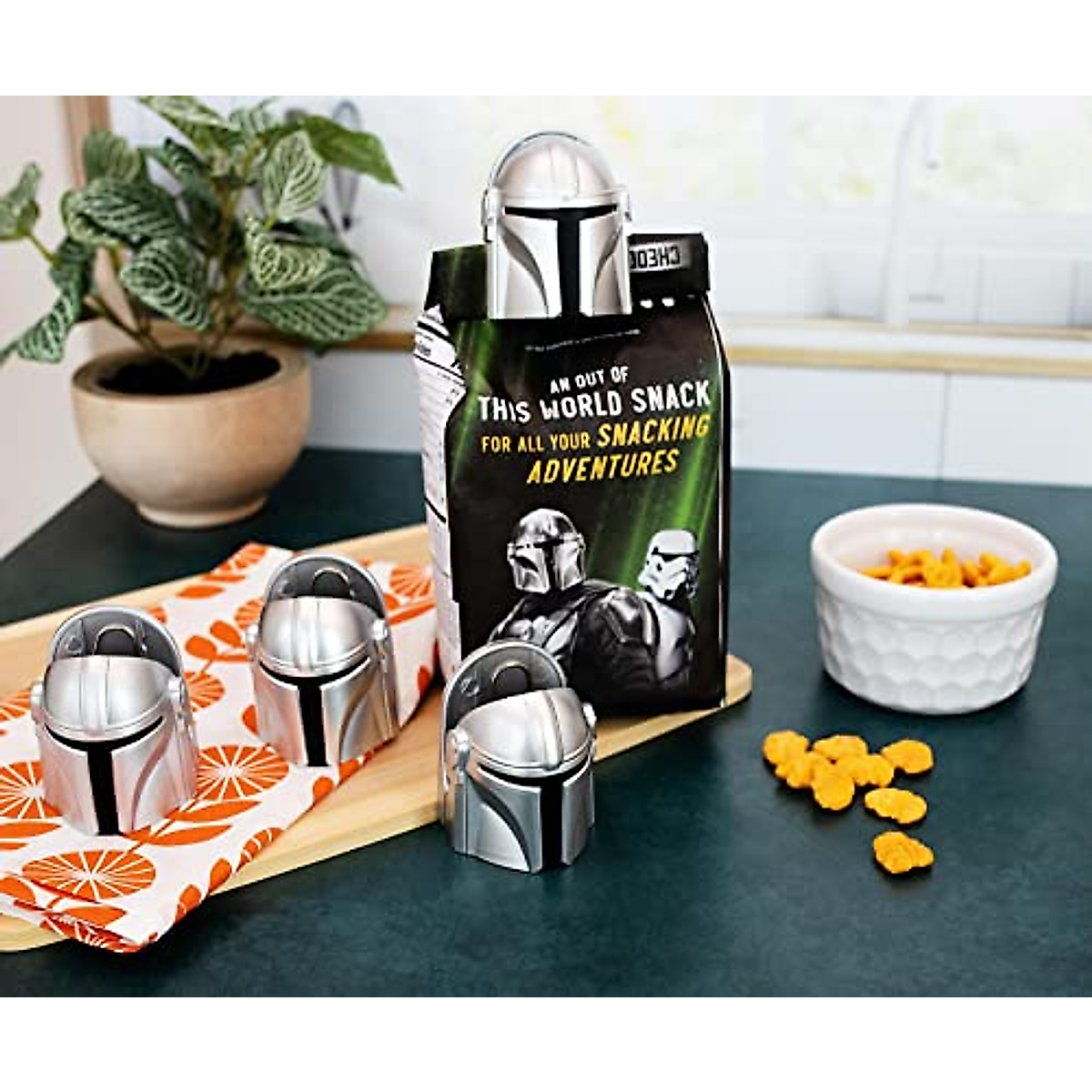 Star Wars: The Mandalorian Helmet Heavy Duty Chip Clips, Set of 4 | Plastic Bag Clamps For Snacks and Food Storage With Air Tight Seal Grip | Useful Home & Kitchen Decoration Essentials