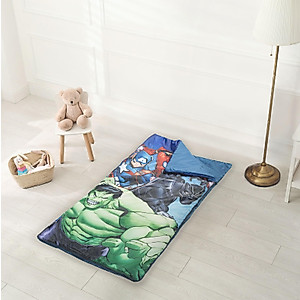 Jay Franco Marvel Avengers Battle Formation Slumber Sack - Cozy & Warm Kids Lightweight Slumber Bag/Sleeping Bag - Featuring Captain America, Iron Man, Black Panther, & Hulk