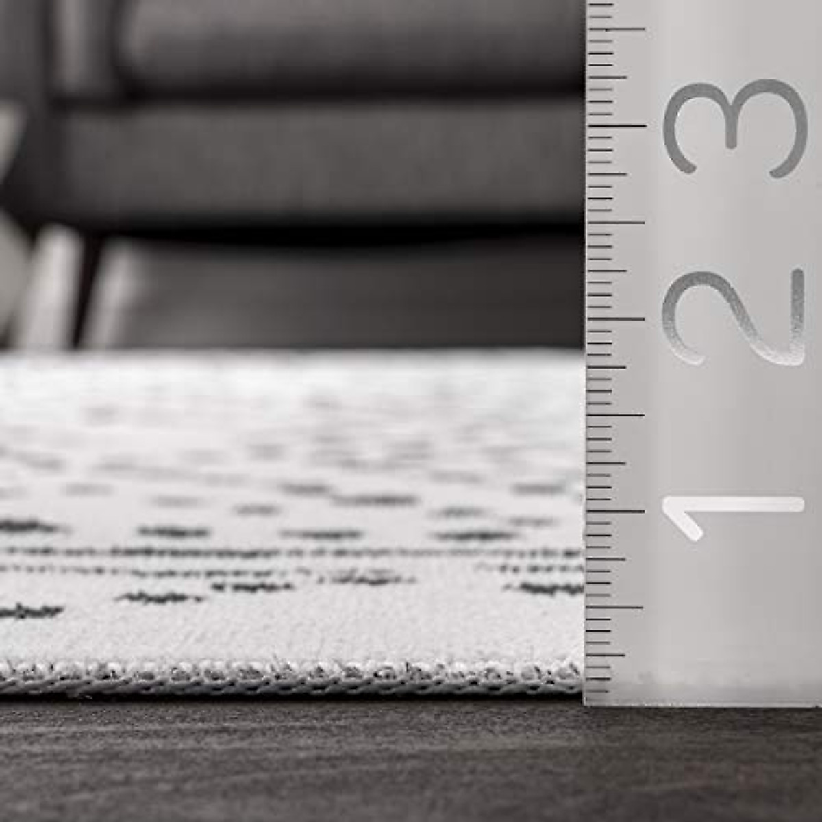 nuLOOM Mila Machine Washable Diamond Trellis Runner Rug, 2' 6" x 8', Ivory