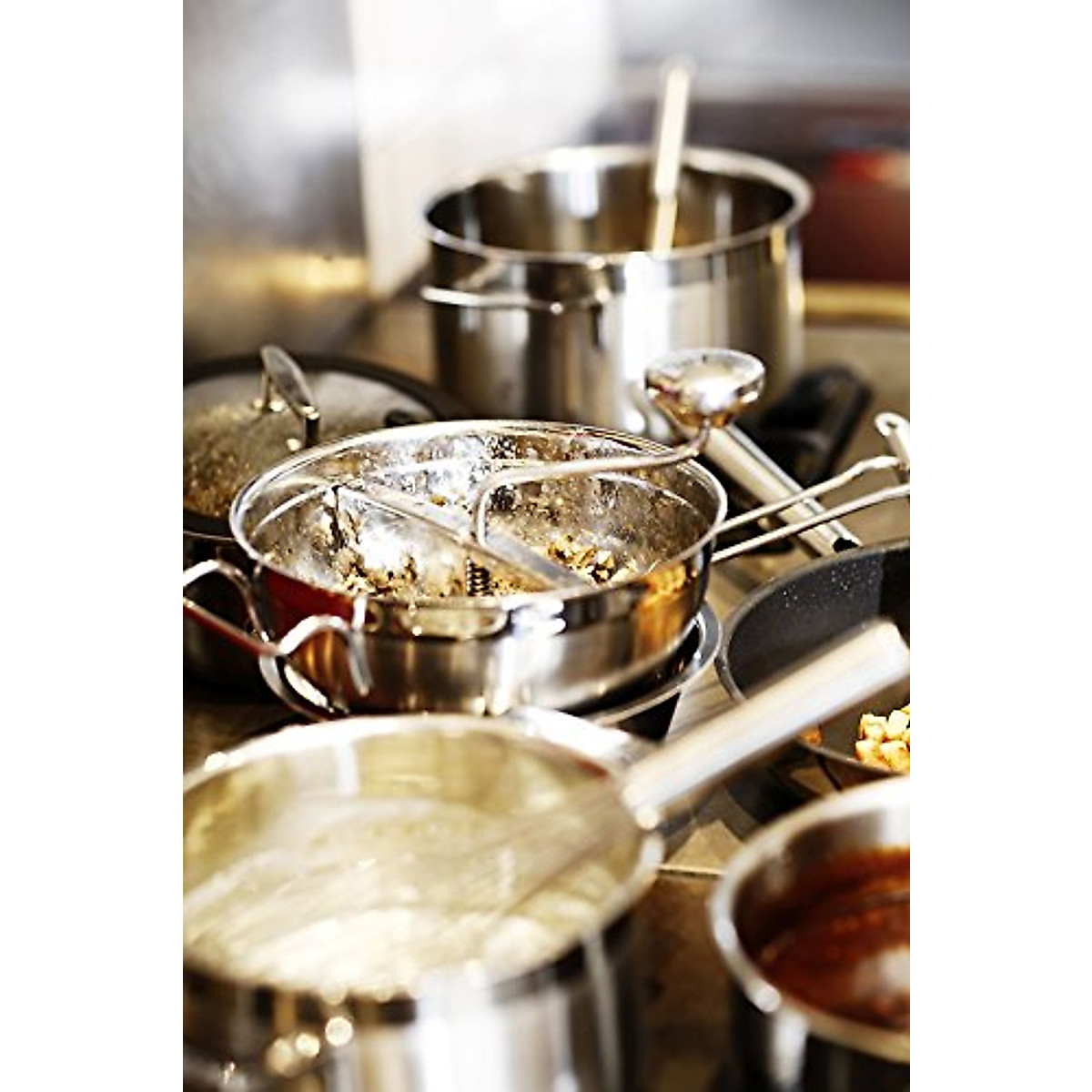 Rösle Stainless Steel Food Mill with Handle and 2 Grinding Disc Sieves