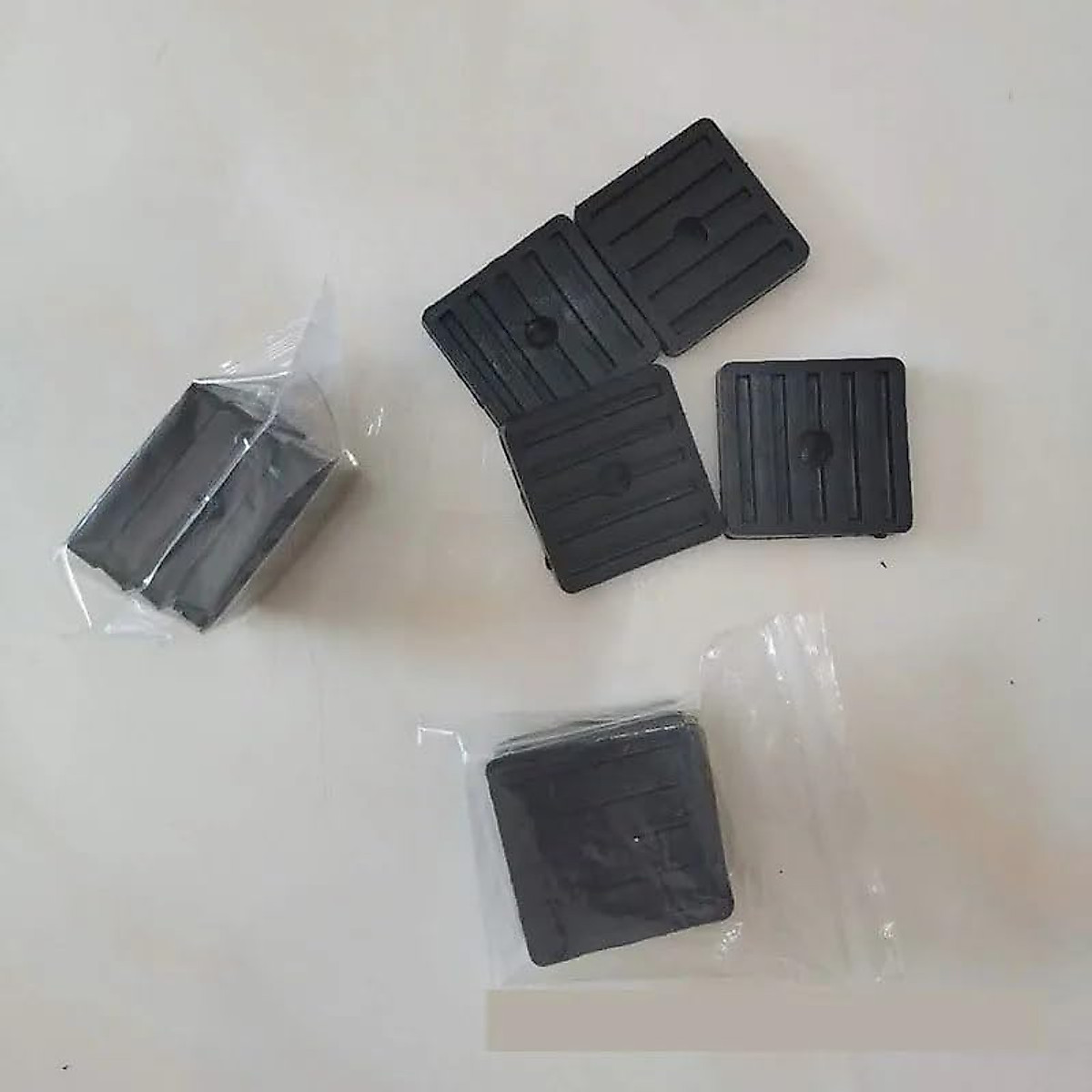 RecDec 4 Pack Mini Split Anti-Vibration Pads Wall Mounting Bracket Isolator Rubber Pad Damper Shock Absorbing Feet for Ductless Air Conditioner Heat Pump System Outdoor Condenser Unit A/C HVAC