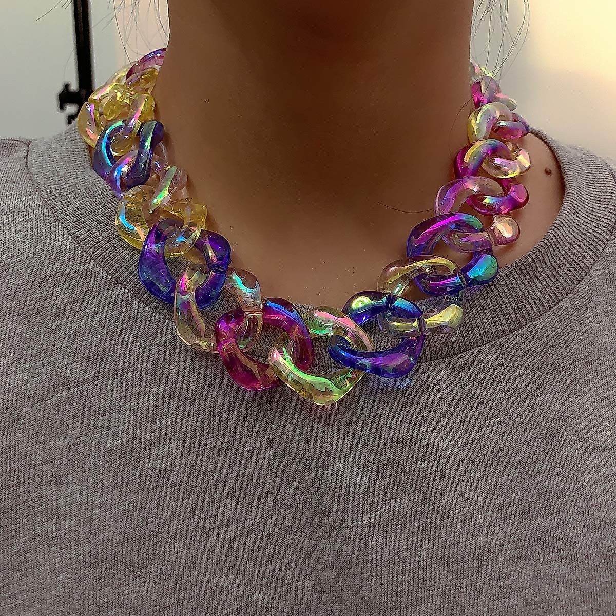 Xerling Colorful Rainbow Acrylic Link Chain Necklace Punk Chunky Boho Iridescent Necklace for Women Teen Girls Multi-Colored Curb Chain Choker for Party Modern Necklace