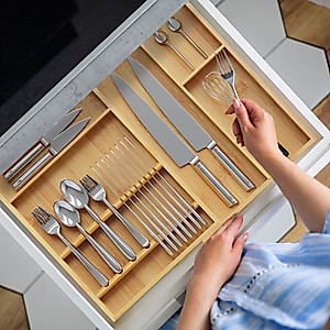ULG Expandable Bamboo Kitchen Drawer Organizer, Adjustable Cutlery Tray Silverware Organizer with Removable Drawer Dividers, Drawer Dividers Organizer for Silverware, Kitchen Utensils, Office Storage