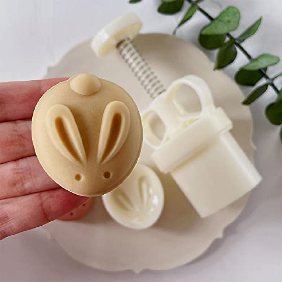 BYNNIX Mooncake Mold, Cute Rabbit Shaped Mooncake Molds Mooncake Moulds DIY Gadgets for Mid-Autumn Festival