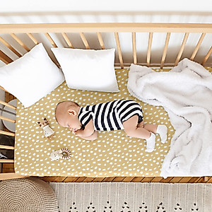 Gllquen Baby Crib Sheets for Boys Girls, Organic Fitted Crib Sheets Elastic Toddler Bed Crib Mattress Sheet Floral Pattern, Standard Safe Crib Sheets for Baby Unisex 52"x 28" x9"(Giraffe)