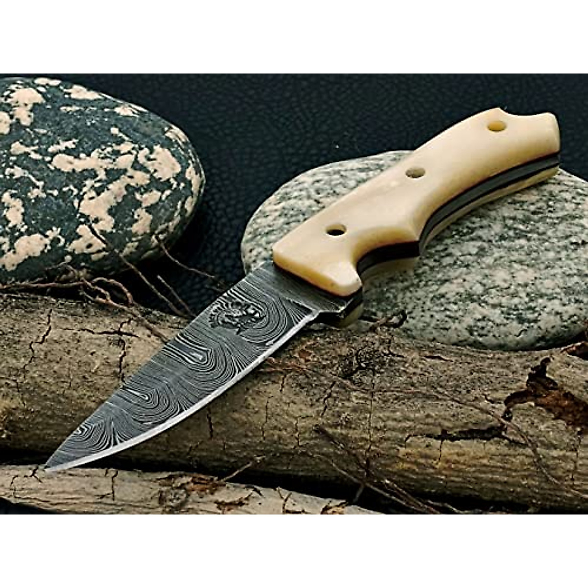 Custom Handmade Damascus Steel Hunting Knife Skinner knife Fixed Blade Knife 8 1/2'' Overall Camel Bone with Sheath BW-4145