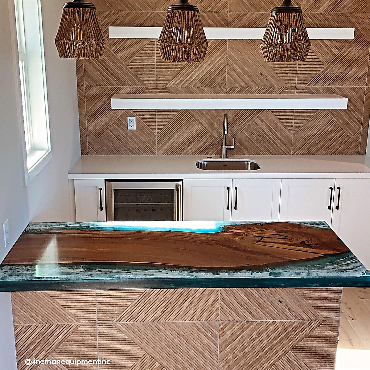 Deep Pour Epoxy Resin Kit Crystal Clear Liquid Glass 2-4 inch 1.5 GL, Food Grade Safe Self Levelling Epoxy Kit, Clear Epoxy Resin Wood Filler, Clear Casting Resin, River Table Epoxy Resin 2:1