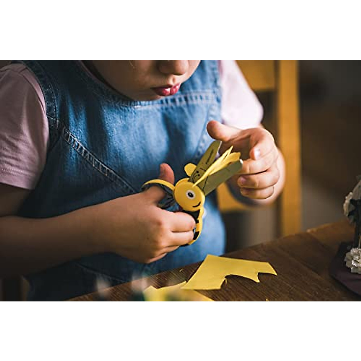 Fiskars Children's Animal Scissors with Bee Motif, From 4 years, length: 13 cm, For right and left handers, Stainless steel blade/plastic handles, Yellow, 1003747