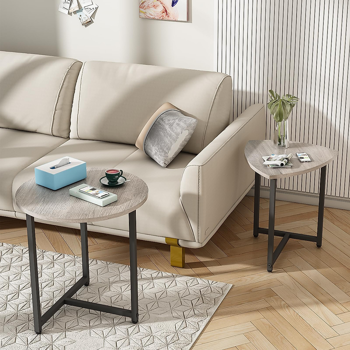 Wolawu Nesting Table Small Round Coffee Table,Set of 2 End Tables,Minimalist Side Table for Living Room Bedroom,Stacking Sofa Side Tables with Solid Metal Frame for Small Space,Oak