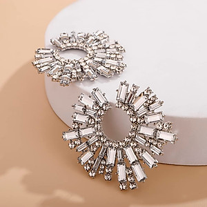 Wiwpar Fashion Crystal Big Statement Off-White Earrings for Women Sparkly Round Shape Earrings Bohemian Pave Rhinestone Earrings Jewelry for Women Brides(off-white)