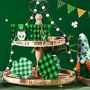 BOBOBOX 3 Pcs St Patric Day Table Signs Decoration, Shamrock Wooden Lucky Table Decor Irish Freestanding Tiered Tray Tabletop Decorations for St. Patrick's Day Party Home Table Decor