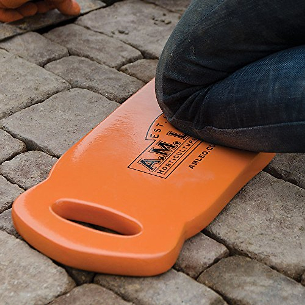 A.M. Leonard Waterproof Kneeling Pad with Handle, 7 x 16 Inches