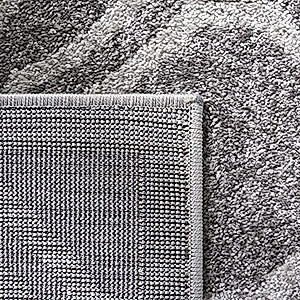 SAFAVIEH Amherst Collection 6' x 9' Grey / Light Grey AMT411C Geometric Non-Shedding Living Room Bedroom Dining Home Office Area Rug